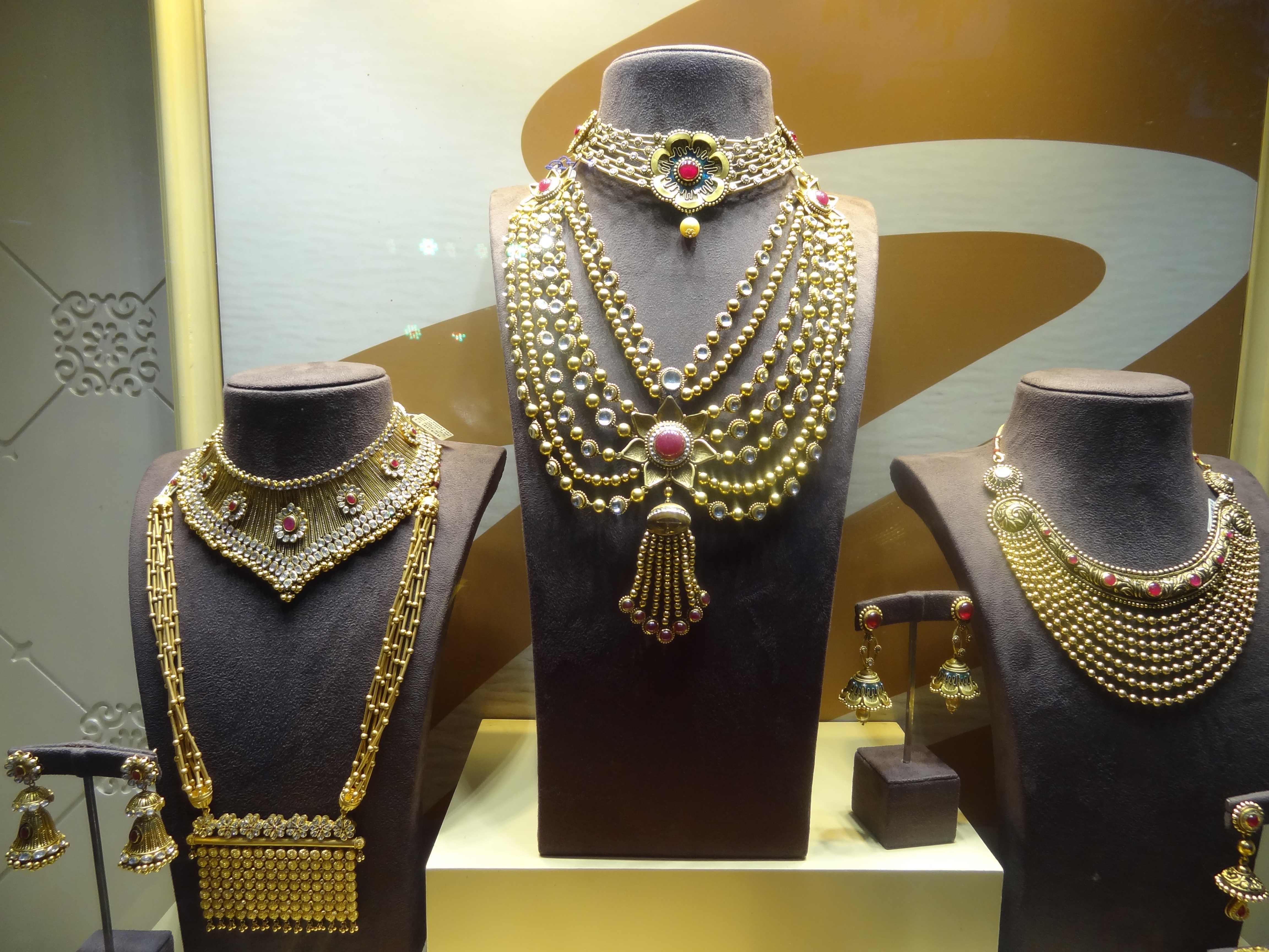 Tarun Tahiliani Jewellery Launch Event – ChicLifeByte