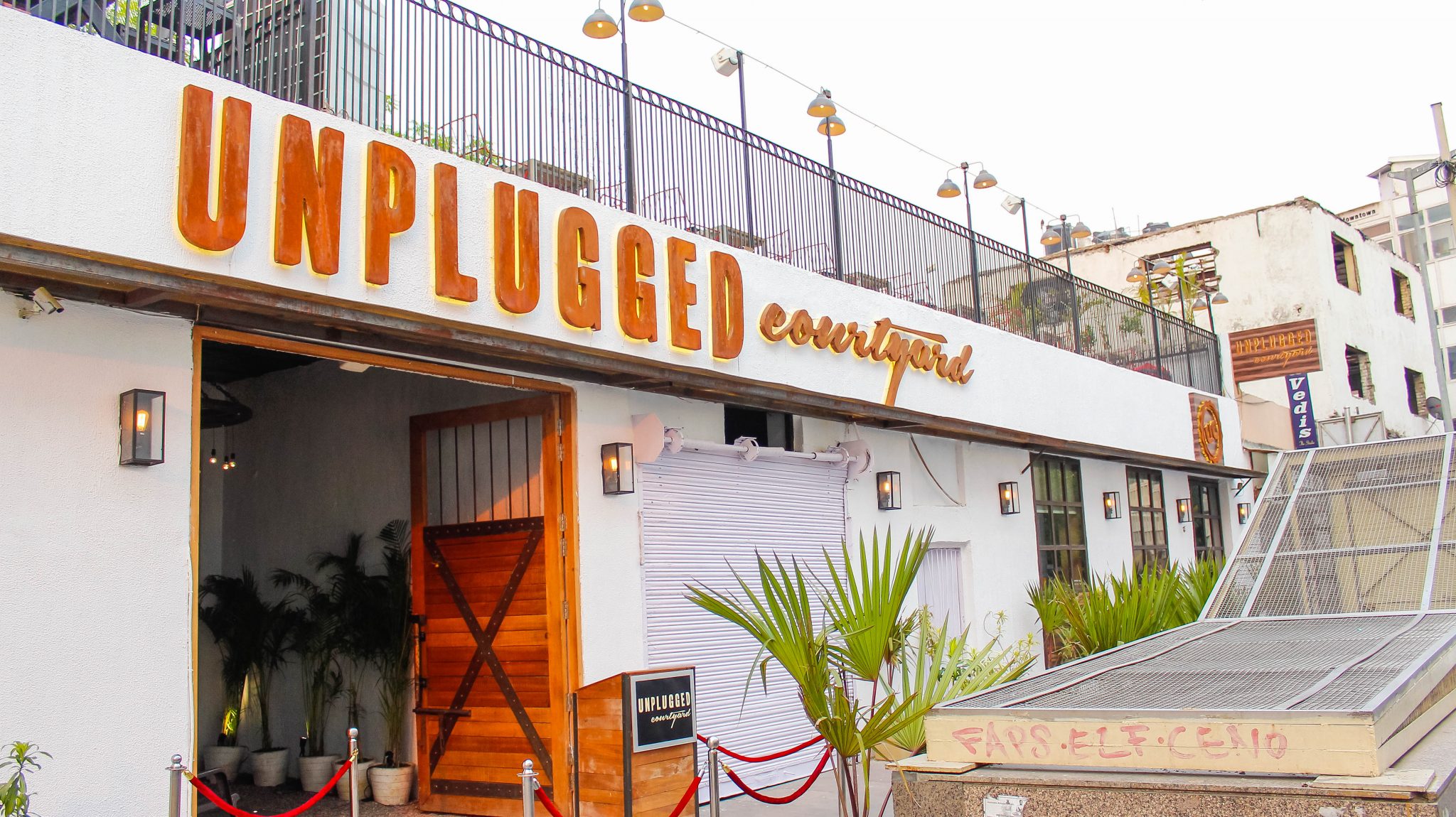 Just unplug yourself & enjoy at Unplugged Courtyard, Connaught Place ...